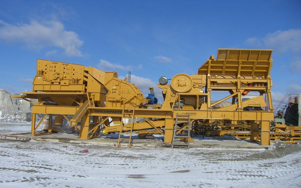 What is a mobile crushing crusher?